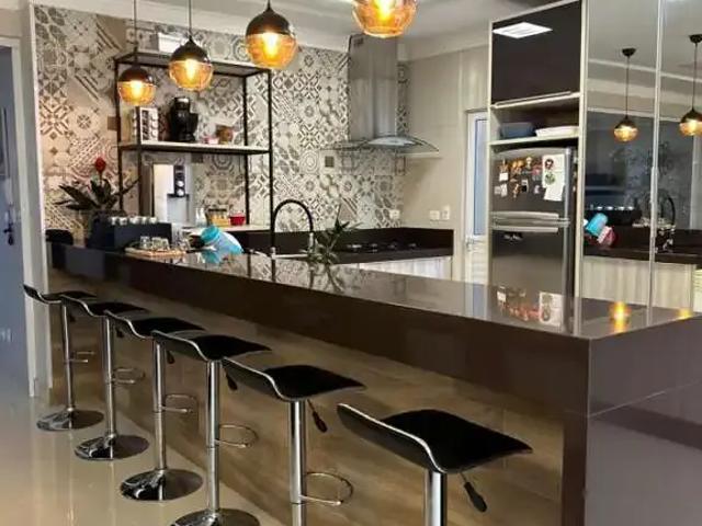 Casa / Sobrado em Condomínio para Locação em Cascavel/PR Santo Inácio 2 Quartos