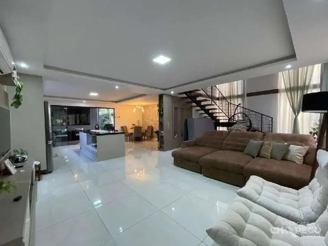 Casa / Sobrado em Condomínio para Locação em Chapecó/SC Gôio En 3 Quartos
