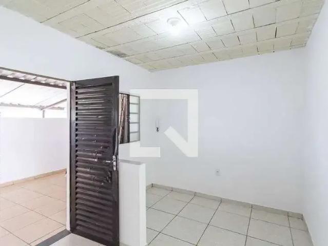 Casa / Sobrado em Condomínio para Locação em Contagem/MG Nacional 2 Quartos