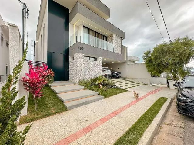 Casa / Sobrado em Condomínio para Locação em Contagem/MG Portal do Sol 4 Quartos