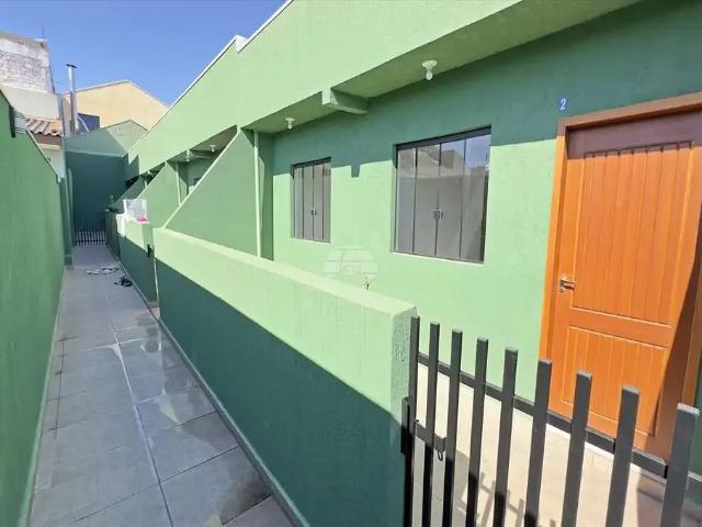 Casa / Sobrado em Condomínio para Locação em Colombo/PR Guarani 2 Quartos