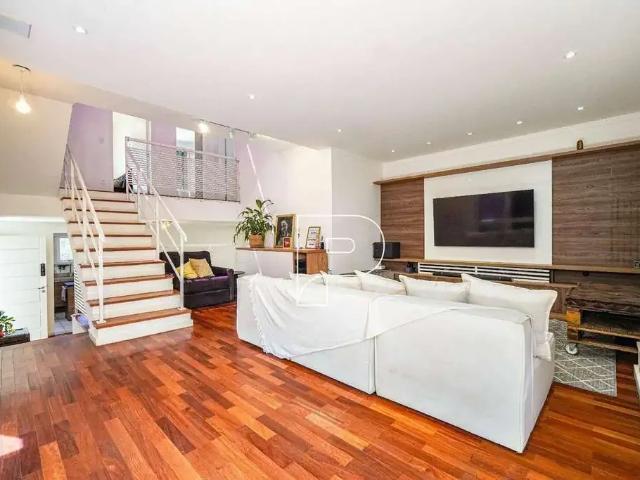 Casa / Sobrado em Condomínio para Locação em Cotia/SP Moinho Velho 3 Quartos