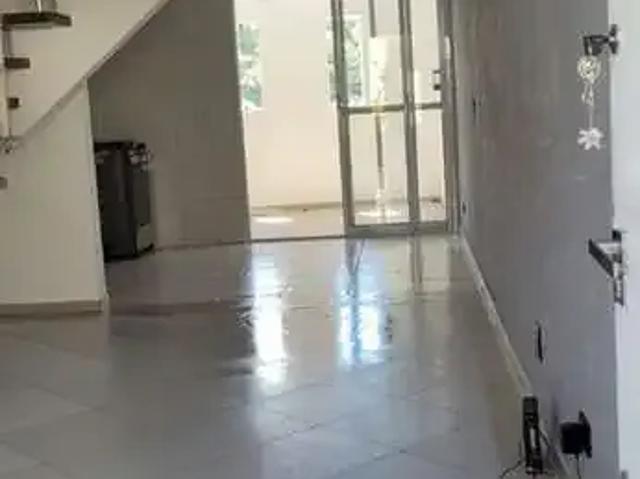 Casa / Sobrado em Condomínio para Locação em Cotia/SP Outeiro de Passárgada 2 Quartos