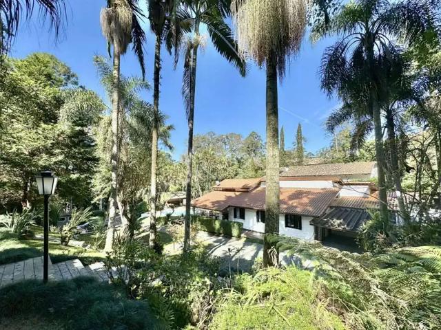 Casa / Sobrado em Condomínio para Locação em Cotia/SP Algarve 3 Quartos