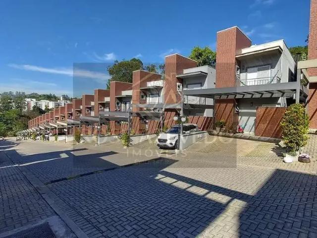 Casa / Sobrado em Condomínio para Locação em Cotia/SP Chácara Pavoeiro 3 Quartos