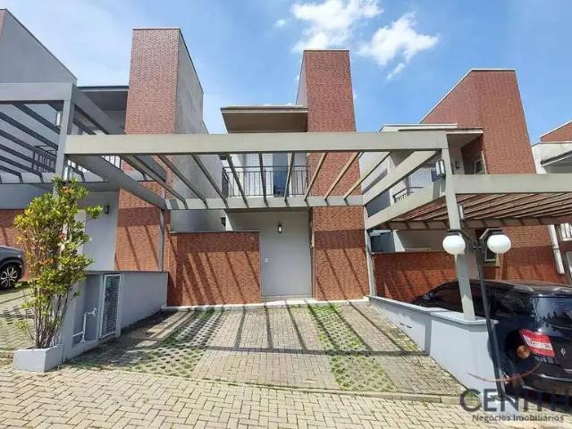 Casa / Sobrado em Condomínio para Locação em Cotia/SP Chácara Pavoeiro 3 Quartos