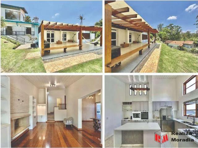 Casa / Sobrado em Condomínio para Locação em Cotia/SP Chácara Pavoeiro 4 Quartos