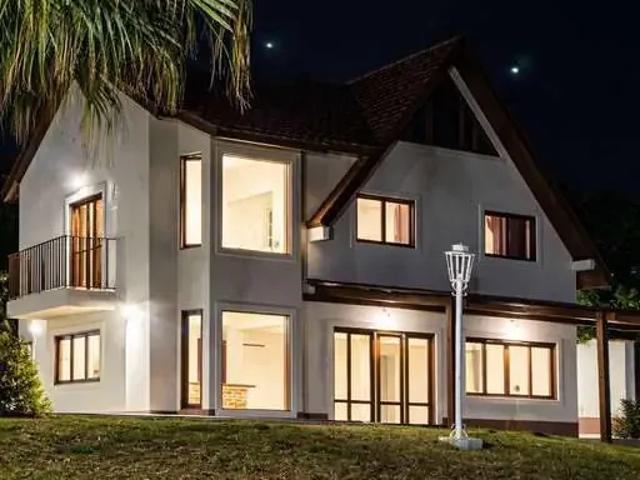 Casa / Sobrado em Condomínio para Locação em Cotia/SP Chácara Recanto Verde 3 Quartos
