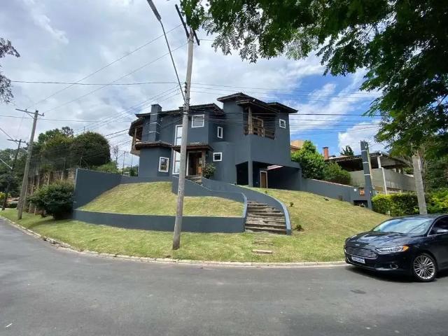 Casa / Sobrado em Condomínio para Locação em Cotia/SP Colinas de São Fernando 3 Quartos