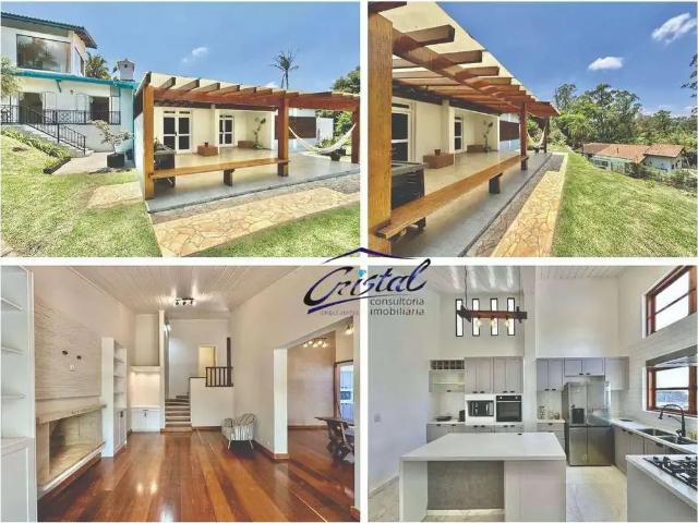 Casa / Sobrado em Condomínio para Locação em Cotia/SP Granja Viana 4 Quartos