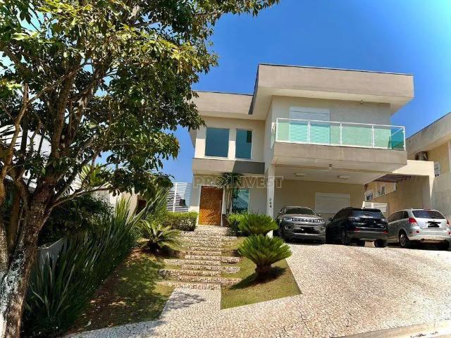 Casa / Sobrado em Condomínio para Locação em Cotia/SP Granja Viana 4 Quartos