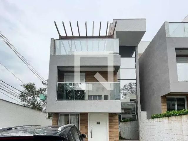 Casa / Sobrado em Condomínio para Locação em Cotia/SP Granja Viana 4 Quartos