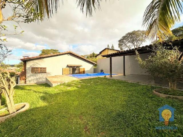 Casa / Sobrado em Condomínio para Locação em Cotia/SP Granja Viana 4 Quartos