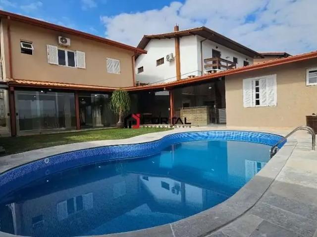 Casa / Sobrado em Condomínio para Locação em Cotia/SP Granja Viana 4 Quartos