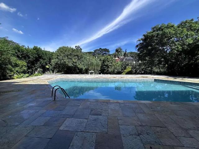 Casa / Sobrado em Condomínio para Locação em Cotia/SP Granja Viana 5 Quartos