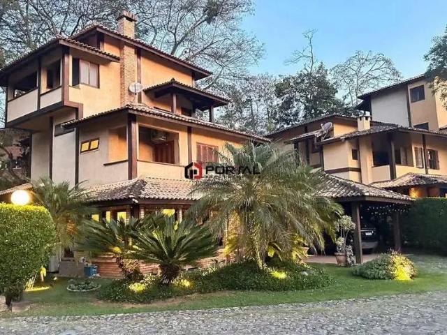 Casa / Sobrado em Condomínio para Locação em Cotia/SP Granja Viana 5 Quartos