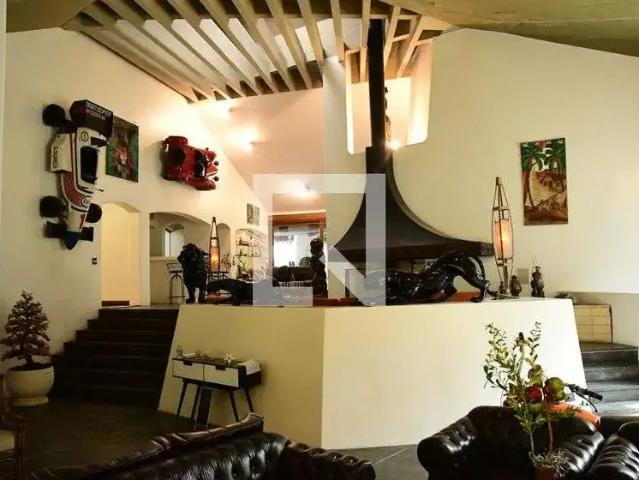 Casa / Sobrado em Condomínio para Locação em Cotia/SP Granja Viana 7 Quartos