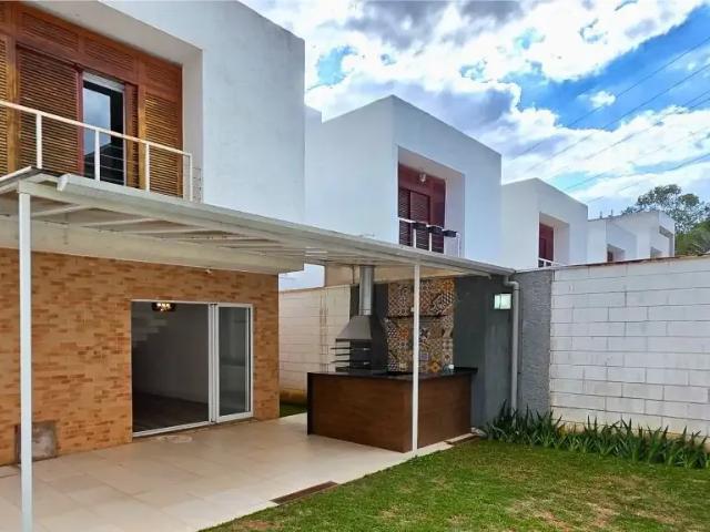 Casa / Sobrado em Condomínio para Locação em Cotia/SP Granja Viana 3 Quartos
