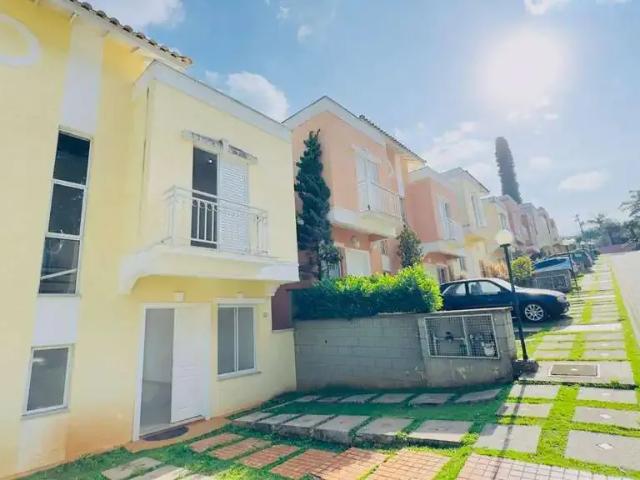 Casa / Sobrado em Condomínio para Locação em Cotia/SP Granja Viana 3 Quartos