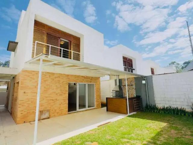 Casa / Sobrado em Condomínio para Locação em Cotia/SP Granja Viana 3 Quartos