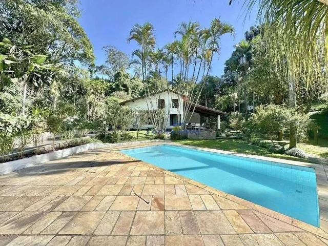 Casa / Sobrado em Condomínio para Locação em Cotia/SP Granja Viana 3 Quartos