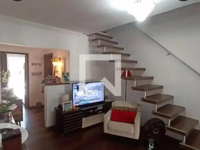 Casa / Sobrado em Condomínio para Locação em Cotia/SP Jardim Belizário 3 Quartos