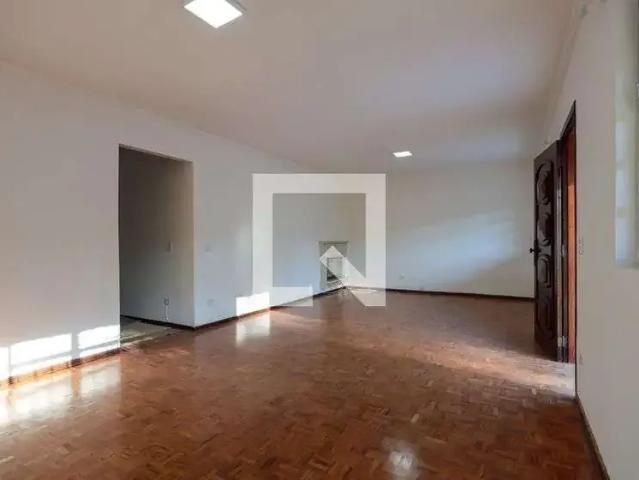Casa / Sobrado em Condomínio para Locação em Cotia/SP Jardim da Glória 3 Quartos