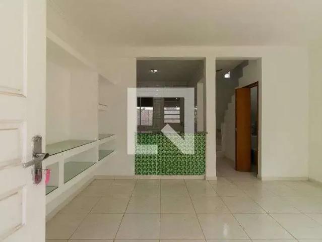 Casa / Sobrado em Condomínio para Locação em Cotia/SP Jardim do Engenho 2 Quartos