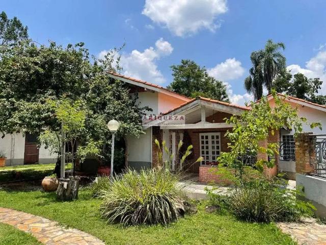 Casa / Sobrado em Condomínio para Locação em Cotia/SP Jardim do Rio Cotia 6 Quartos