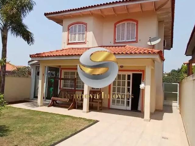 Casa / Sobrado em Condomínio para Locação em Cotia/SP Jardim Lambreta 3 Quartos