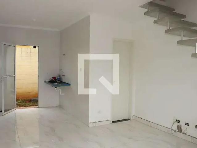 Casa / Sobrado em Condomínio para Locação em Cotia/SP Jardim Nossa Senhora das Graças 2 Quartos
