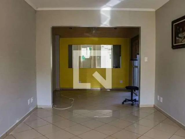 Casa / Sobrado em Condomínio para Locação em Cotia/SP Jardim Passárgada I 2 Quartos