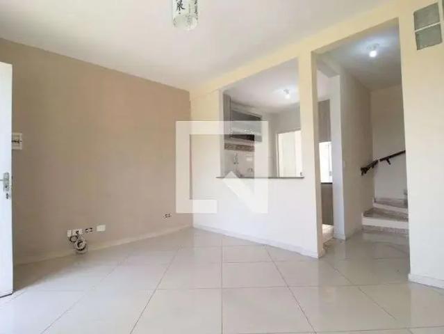 Casa / Sobrado em Condomínio para Locação em Cotia/SP Jardim Pioneira 2 Quartos