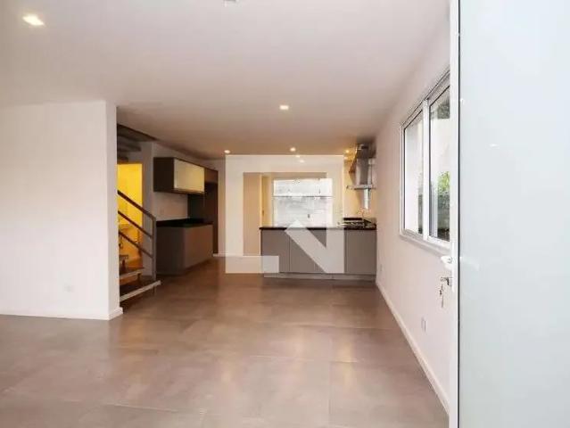 Casa / Sobrado em Condomínio para Locação em Cotia/SP Jardim Pioneira 3 Quartos