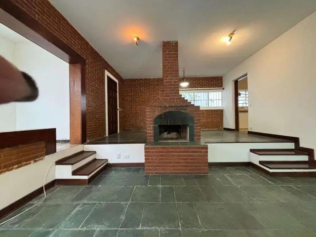 Casa / Sobrado em Condomínio para Locação em Cotia/SP Jardim Rebelato 3 Quartos
