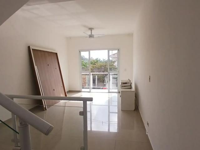 Casa / Sobrado em Condomínio para Locação em Cotia/SP Jardim Rio das Pedras 3 Quartos