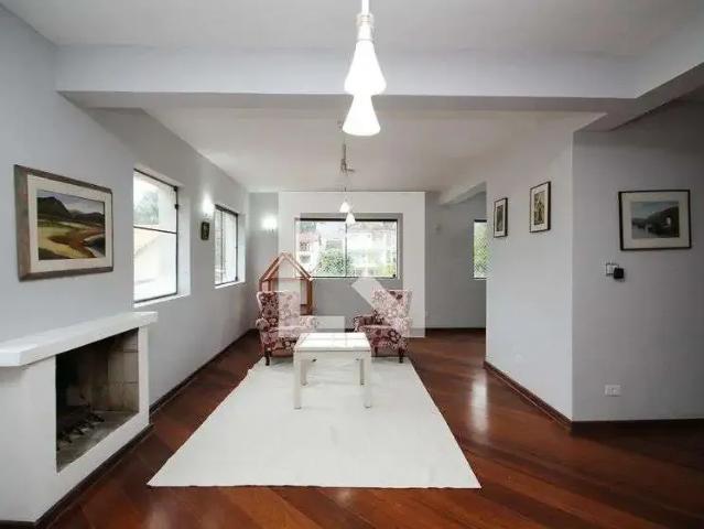 Casa / Sobrado em Condomínio para Locação em Cotia/SP Parque Dom Henrique 5 Quartos