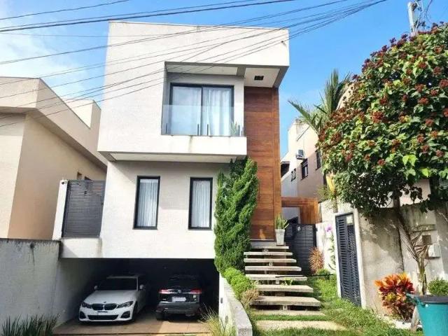 Casa / Sobrado em Condomínio para Locação em Cotia/SP Pitas 3 Quartos