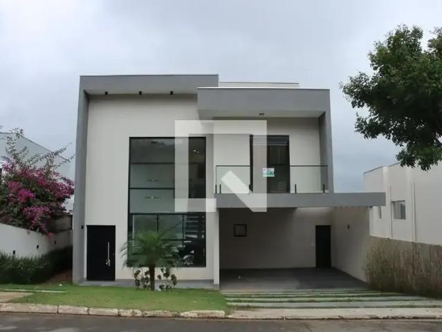 Casa / Sobrado em Condomínio para Locação em Cotia/SP Quinta dos Angicos 3 Quartos