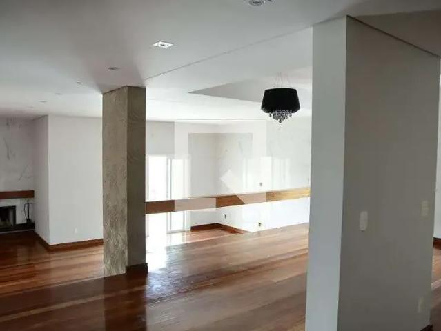 Casa / Sobrado em Condomínio para Locação em Cotia/SP São Paulo II 4 Quartos