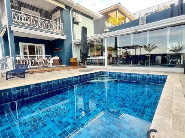 Casa / Sobrado em Condomínio para Locação em Cotia/SP São Paulo II 4 Quartos