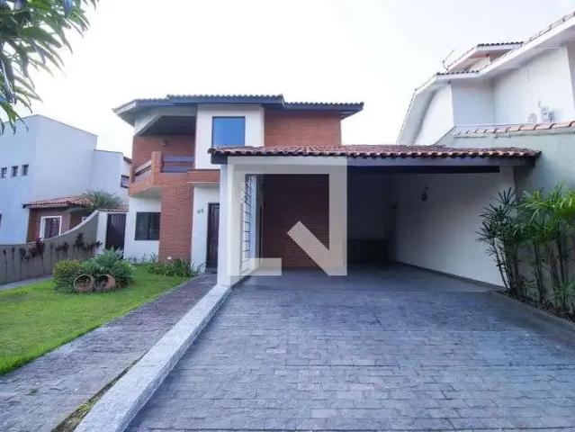 Casa / Sobrado em Condomínio para Locação em Cotia/SP São Paulo II 3 Quartos