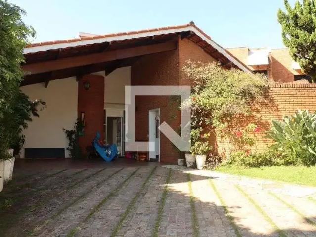 Casa / Sobrado em Condomínio para Locação em Cotia/SP São Paulo II 3 Quartos