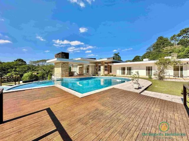 Casa / Sobrado em Condomínio para Locação em Cotia/SP Vila Santo Antônio 4 Quartos