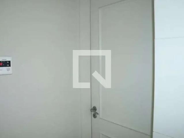Casa / Sobrado em Condomínio para Locação em Cotia/SP Vila Santo Antônio 6 Quartos