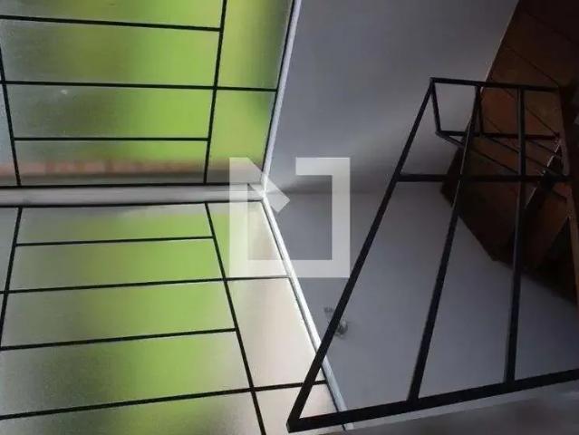 Casa / Sobrado em Condomínio para Locação em Cotia/SP Vila Santo Antônio 3 Quartos