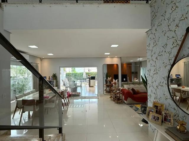 Casa / Sobrado em Condomínio para Locação em Cuiabá/MT Condomínio Belvedere 3 Quartos