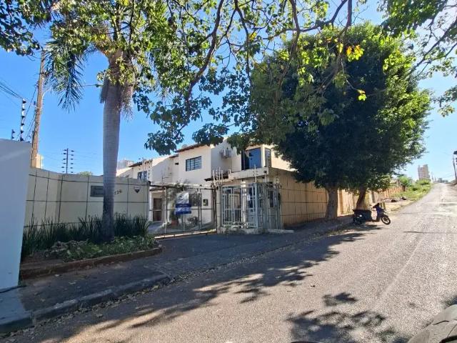 Casa / Sobrado em Condomínio para Locação em Cuiabá/MT Goiabeiras 3 Quartos