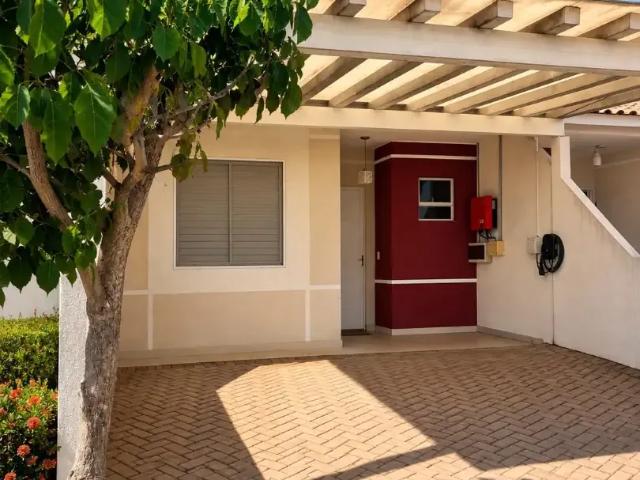 Casa / Sobrado em Condomínio para Locação em Cuiabá/MT Jardim Imperial 2 Quartos