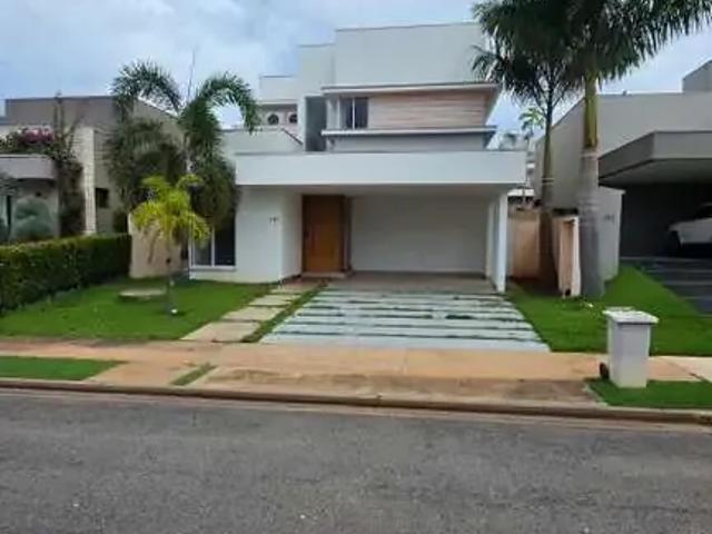 Casa / Sobrado em Condomínio para Locação em Cuiabá/MT Jardim Itália 4 Quartos